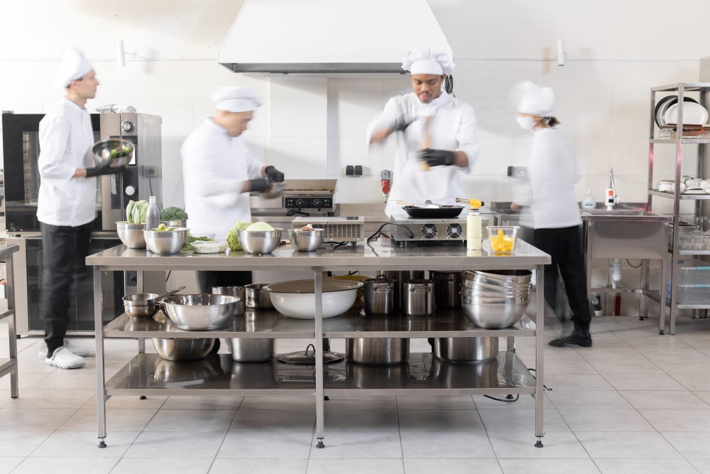 Improve Restaurant Wait Times with Linen and Uniform Service